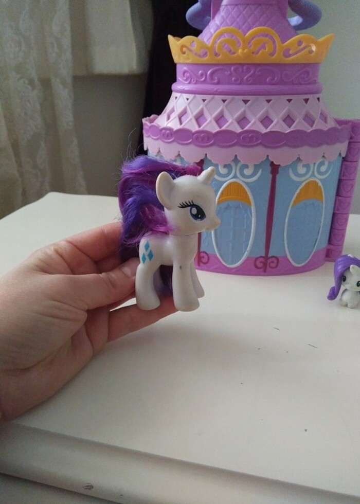 My Little Pony Rarety Evi Ve Ponyleri Figür Oyuncak %20 İndirimli ...