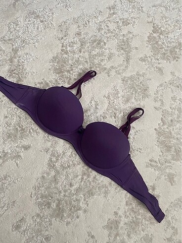 90 Beden Sutyen Penti Sütyen %20 İndirimli - Gardrops