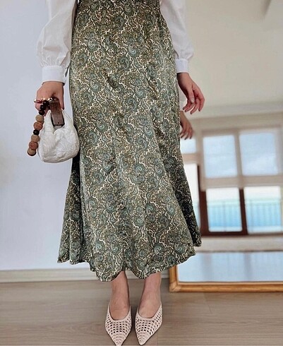 Zara Saten Etek Zara Uzun Etek %20 İndirimli - Gardrops