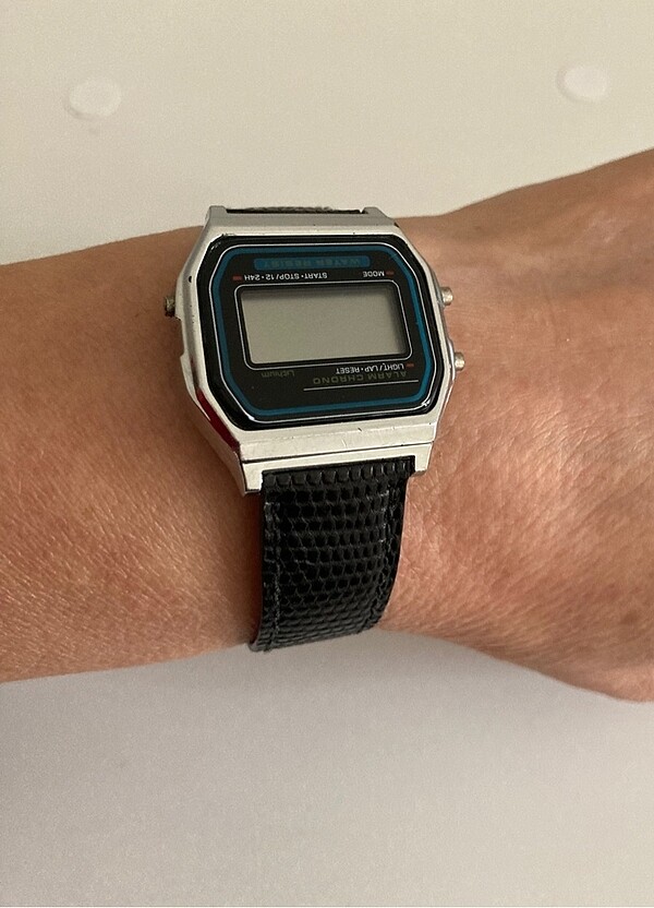 Casio Model Saat. Casio Saat %20 İndirimli - Gardrops